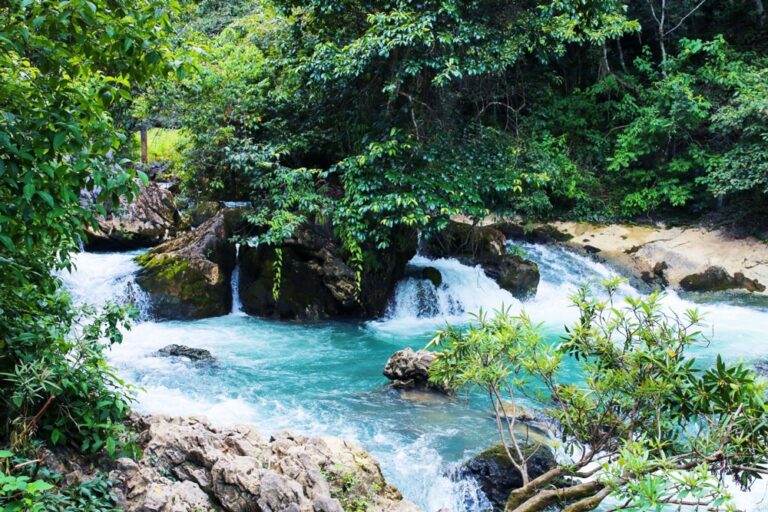 Cao Bang Travel Guide 2026: Waterfalls & Rural Life